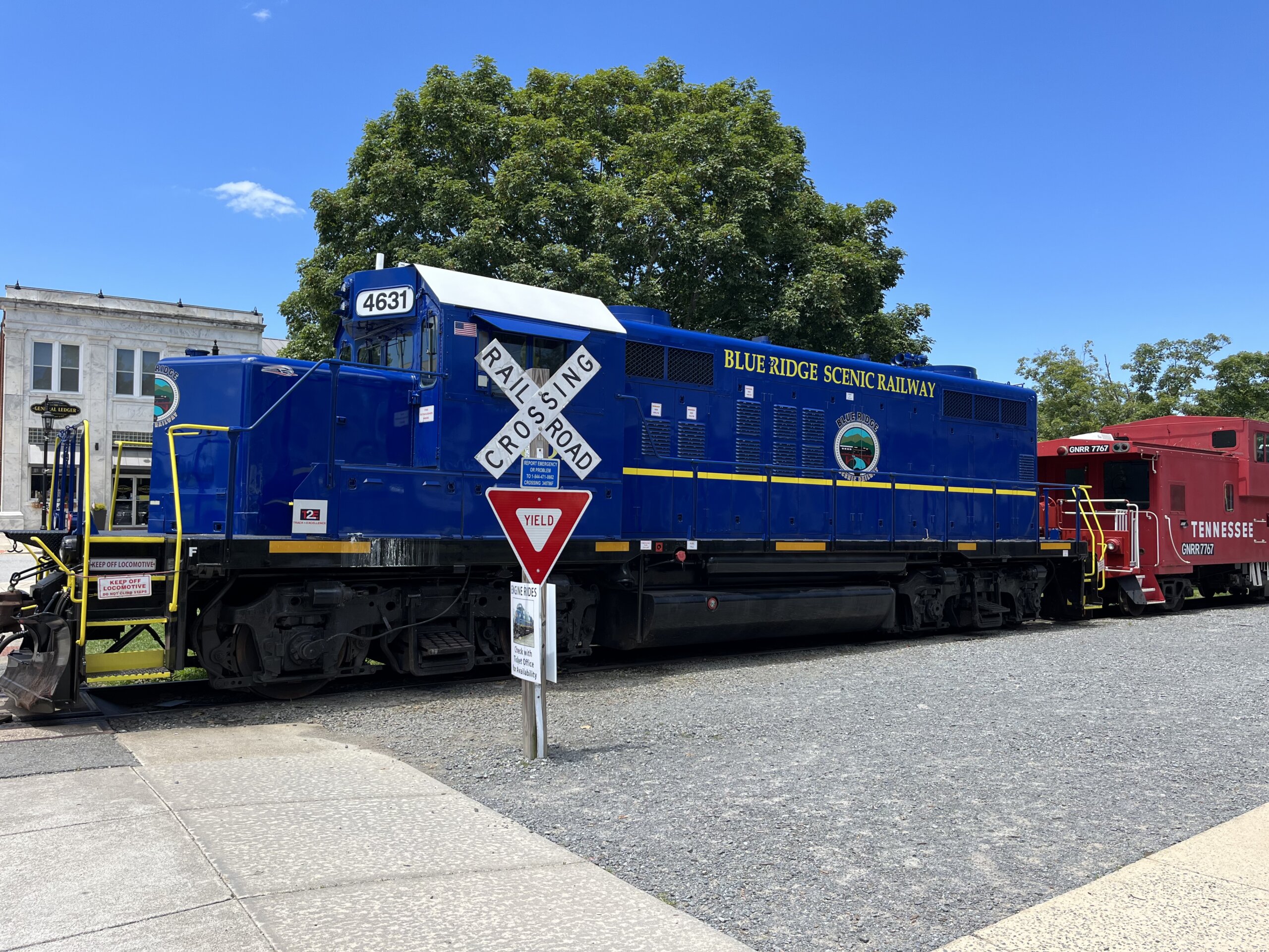 Riding the Blue Ridge Scenic Railway - A Sip of Tee